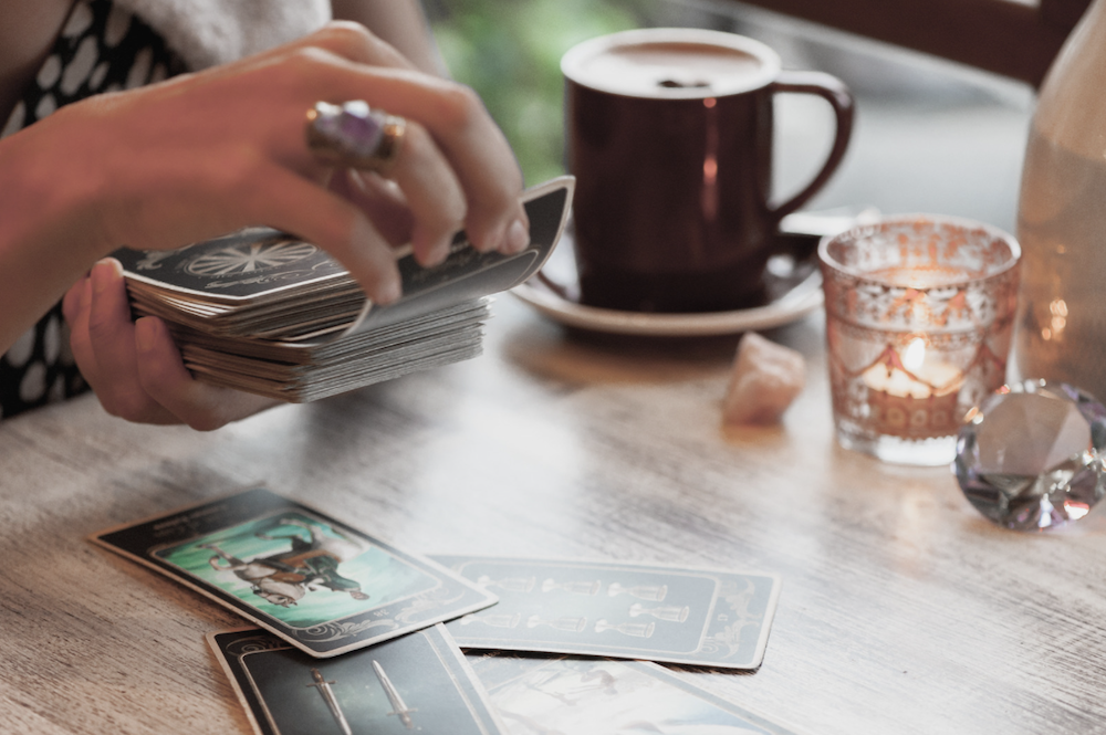 5 Beginner Tips for Giving Great Tarot Card Readings - The Tarot Professor